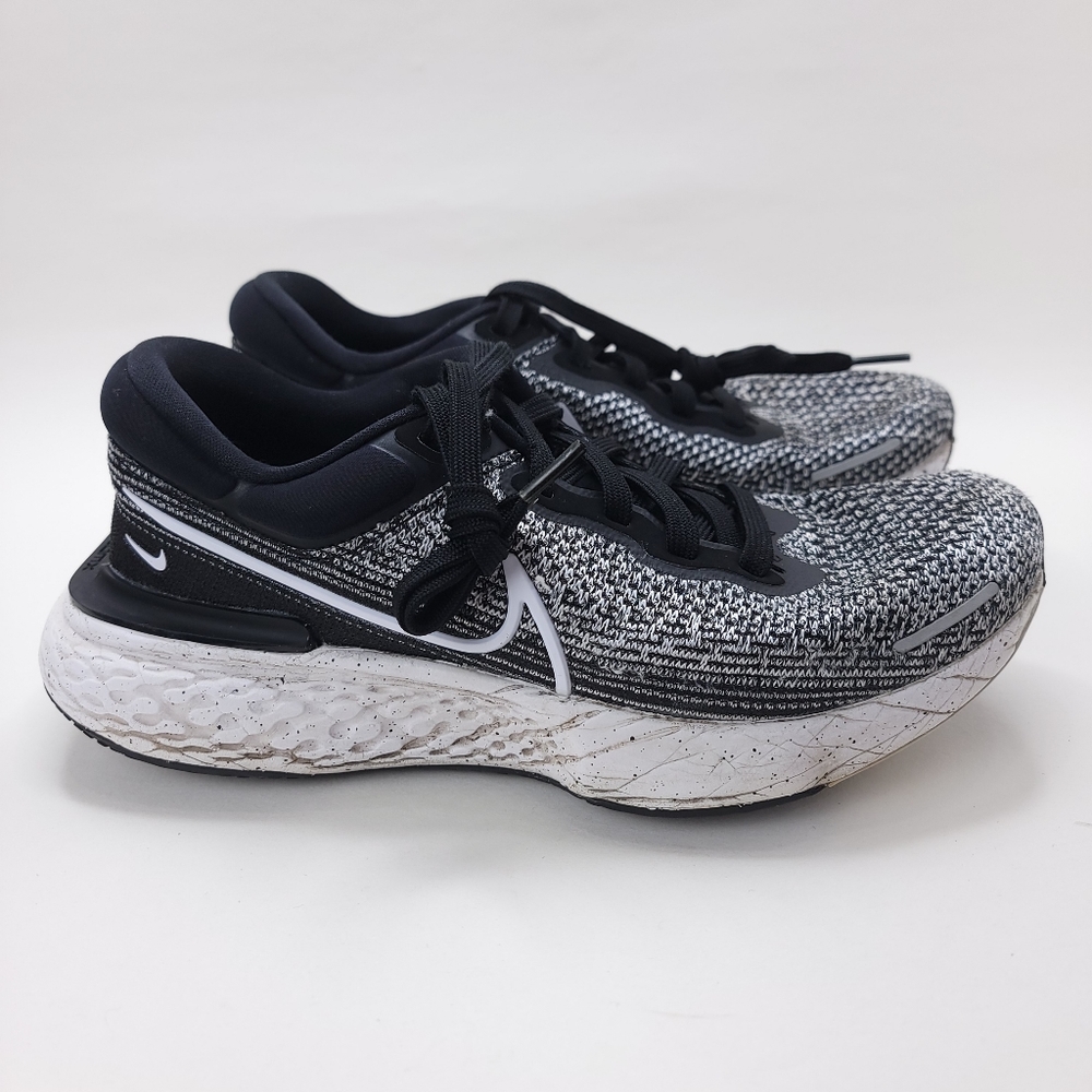 Nike Zoomx Invincible Men's Run Flyknit Oreo Sneakers… - Gem